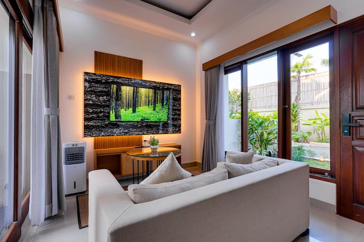 Stunning 3br Villa Boswellia Near Seminyak Beach - Sanur