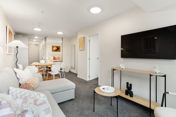 Modern Abobe By Sky Tower With City View & Parking - Gion