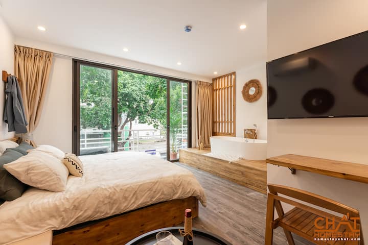 Serene Lumière • Bathtub & Free Laundry- Train Str - Hanói