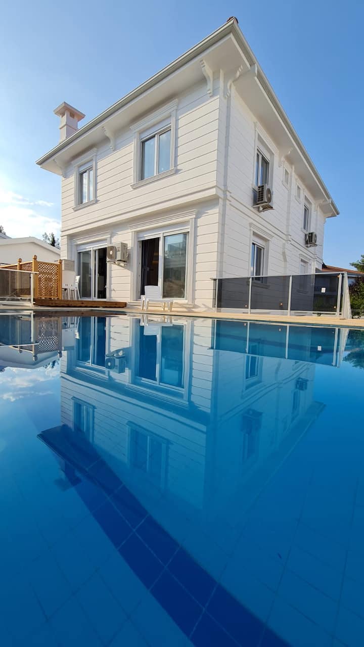 Stylish Villa With Pool, Turkish Bath & Bbq - Antalya