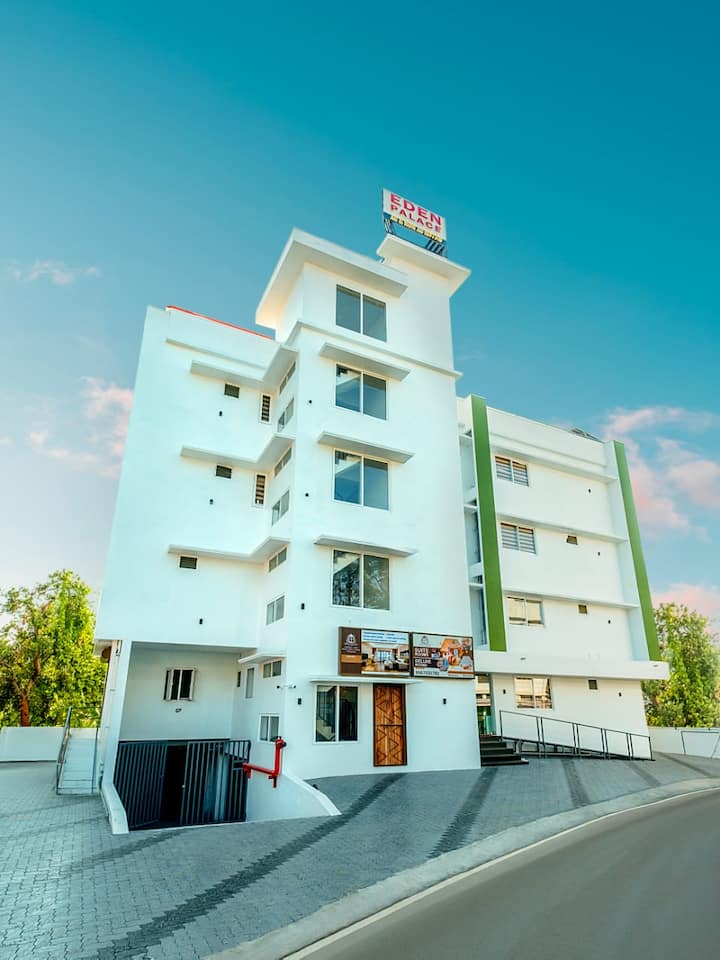 Hotel Eden Palace. - Thrissur