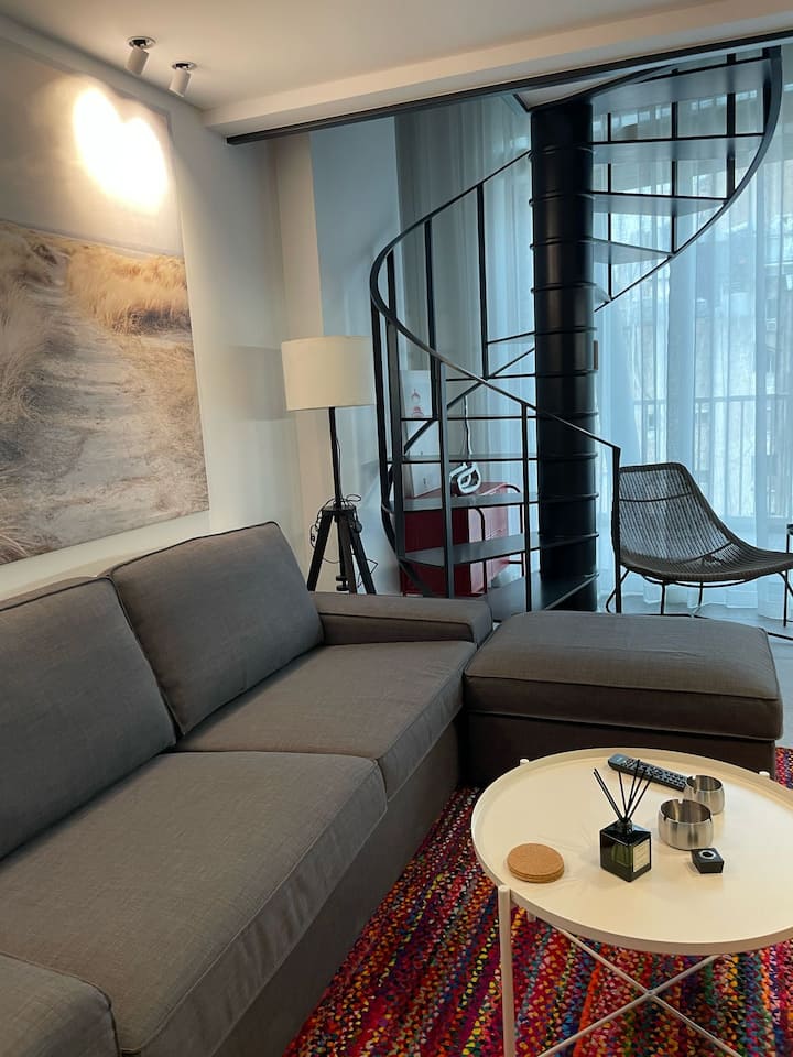 Unique Loft W Balcony -City View - Beyrouth