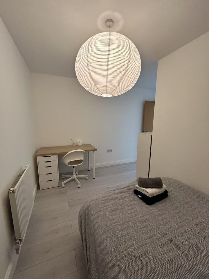 Bright Cozy Double Room In London - Harrow