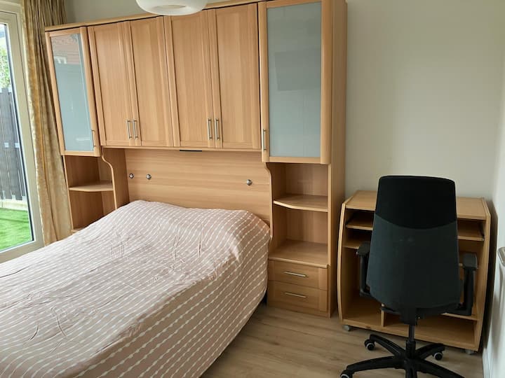 Independent Room-uithoorn Centre - Uithoorn