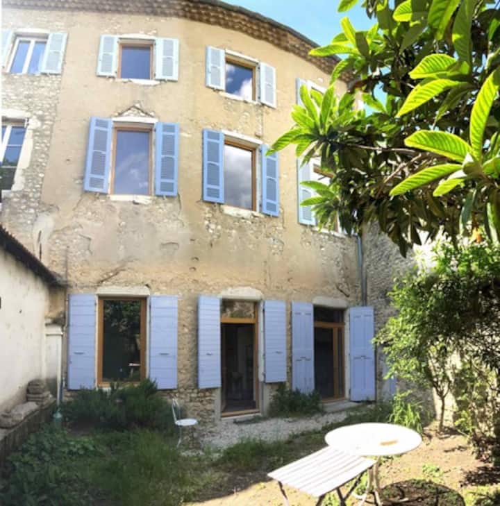 Maison Avec Jardin, Die Centre - Die