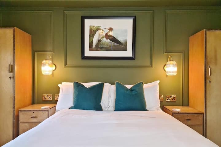 Alyth Hotel, Superior Double 9 - Blairgowrie and Rattray