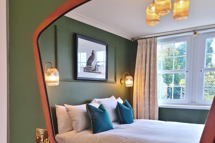 The Alyth Hotel, King Suite - Blairgowrie and Rattray