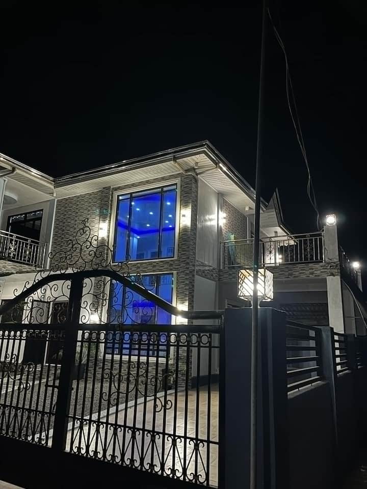 Grace American Guest House - Iba