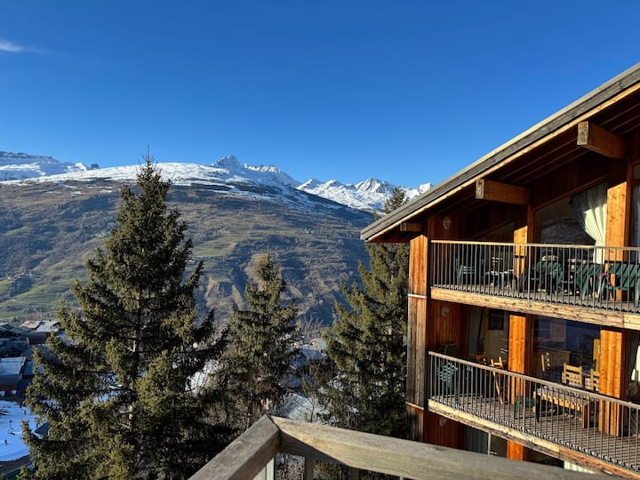 Luxury Ski-in/ski-out Apartment In Montchavin - Bourg-Saint-Maurice