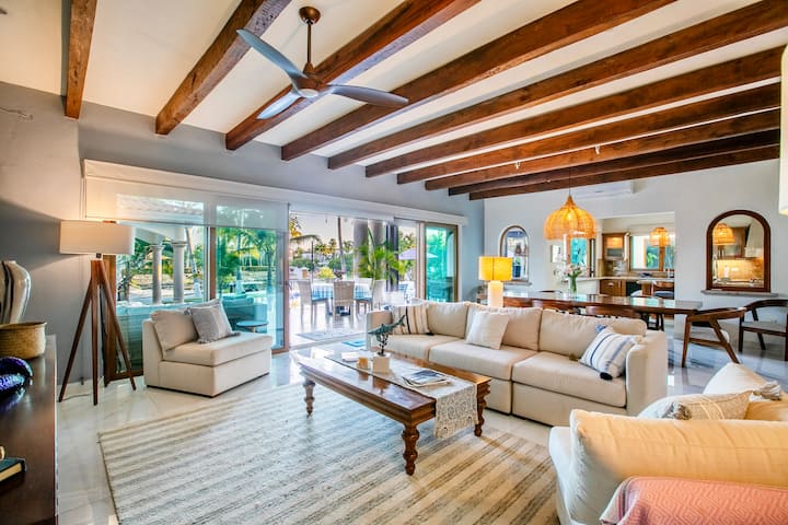 Magnificent Canal House W/ Dock & Adjacent Golf - Nuevo Vallarta