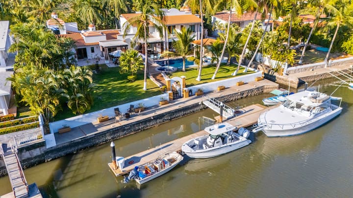 Magnificent Canal House W/ Your Own Dock And Boat. - Nuevo Vallarta