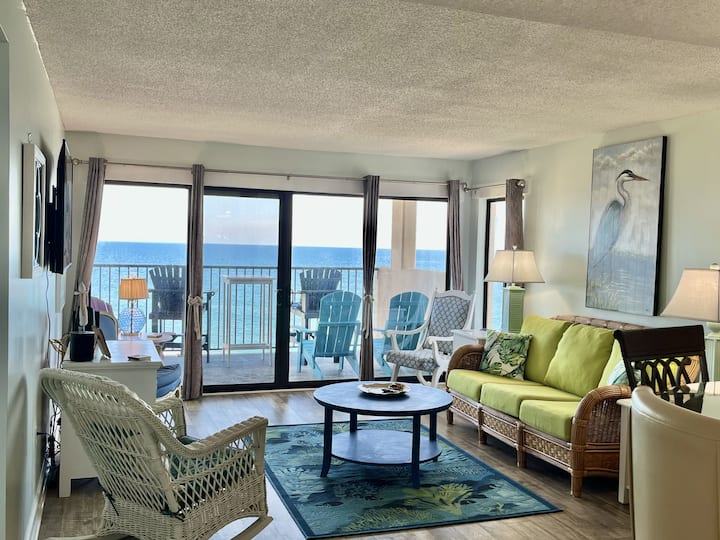 Snoopy's Oceanfront Oasis - Emerald Isle, NC