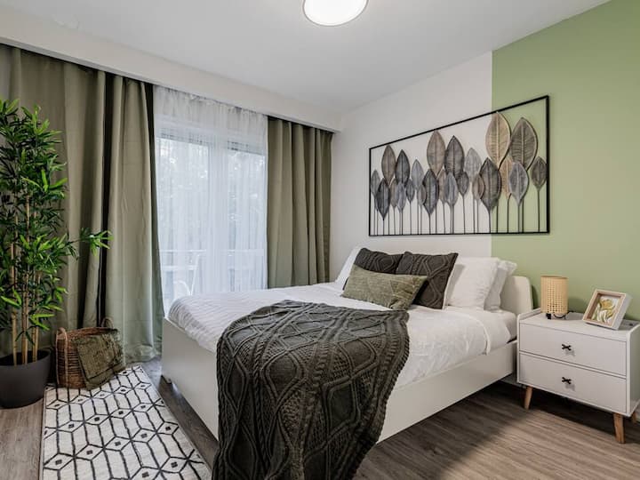 Private Bedroom In Beautiful House In North York - Toronto