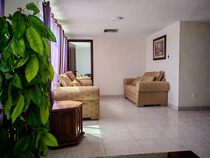 Depa Céntrico (Lavanderia Estancia Mayor A 1 Sem) - Torreón
