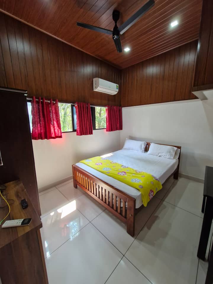 Blueline Upstair Private Studio - Kodungallur