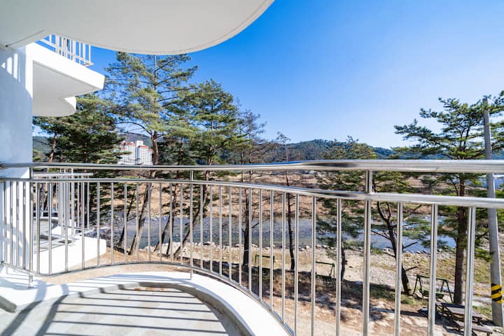 302호 - Gangneung-si
