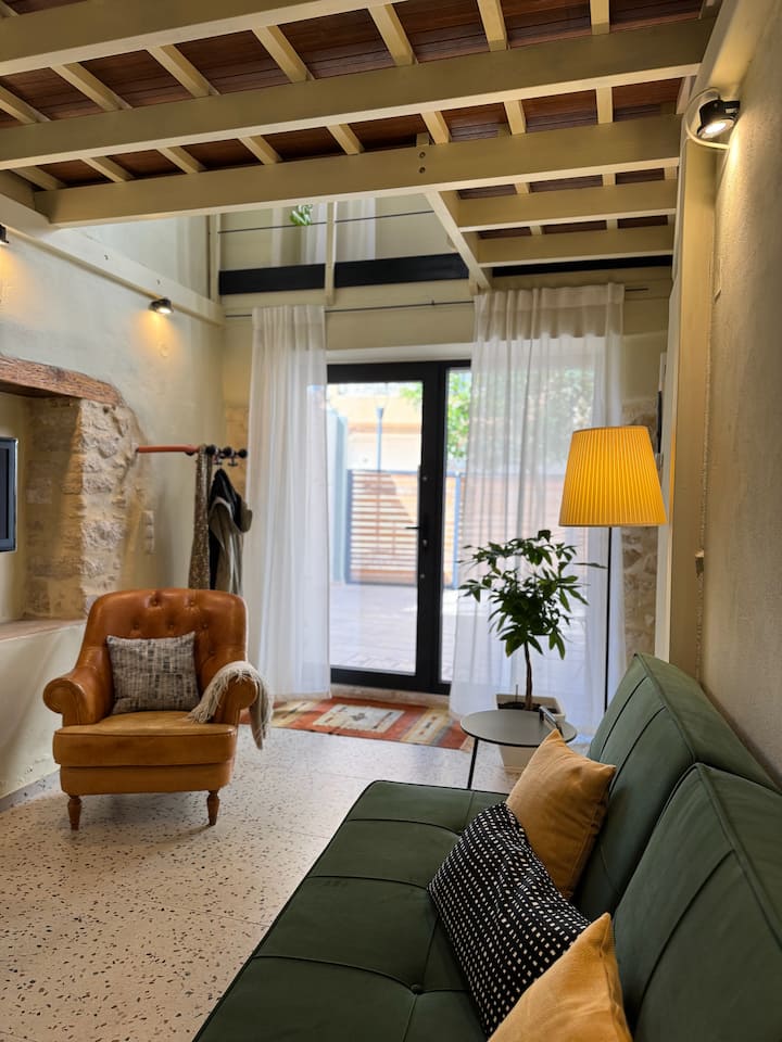 Janiko Small House With Parking Space - Heraklion