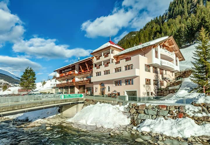 Wohlfühl-doppelzimmer Im Sporthotel Christophorus - Ischgl