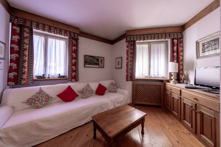 Largo Poste Small Luxury Family Apartment - Cortina d'Ampezzo