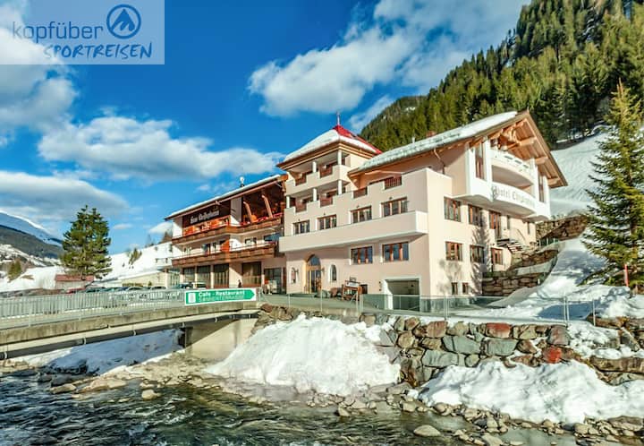 Zimmer Mit Wohnbereich Im Sporthotel Christophorus - Ischgl