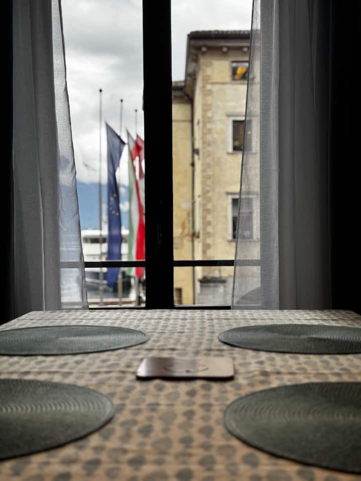 Central Lakeside Delight - Riva del Garda