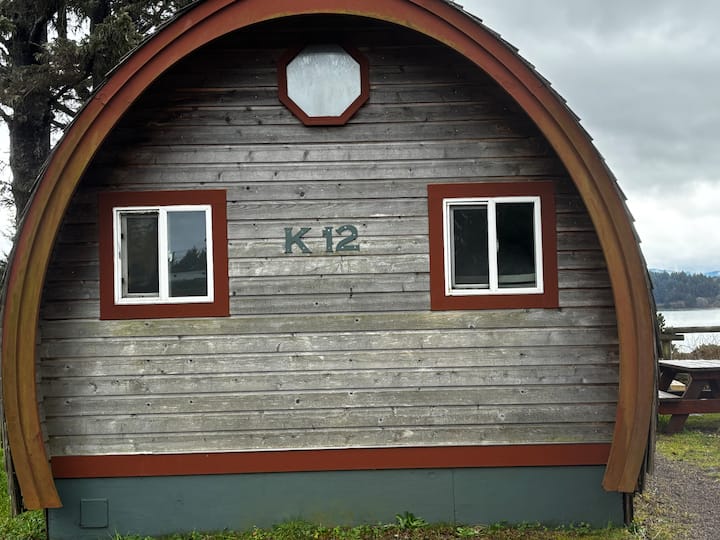 Comfy & Cozy Cabin In Resort - Waldport, OR