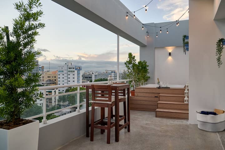 Jacuzzi Privado, Gran Terraza & Gym | La Esperilla - Santo Domingo