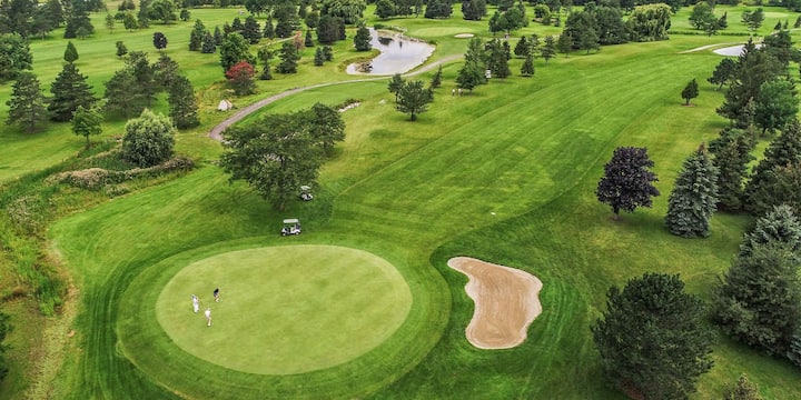 The Charleston House- On Golf Course/fingerlakes - Lima, NY