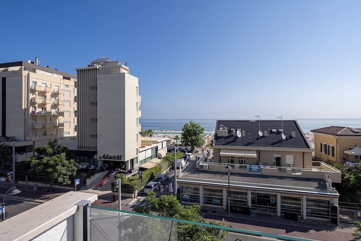 Camera Superior Vista Mare - Riccione