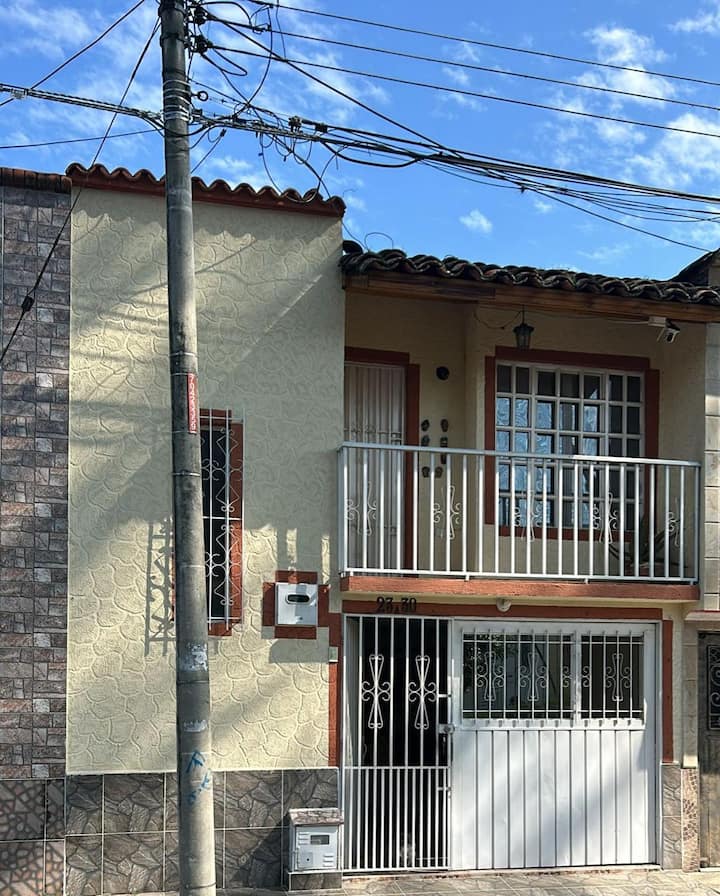 Cozy House In Buga Valle - Buga