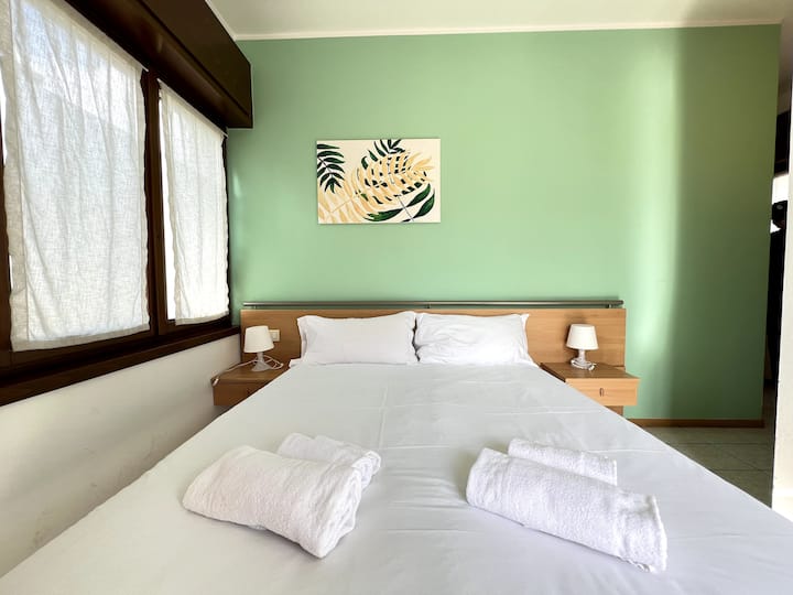 Aurora - Kumquat Room - Arco