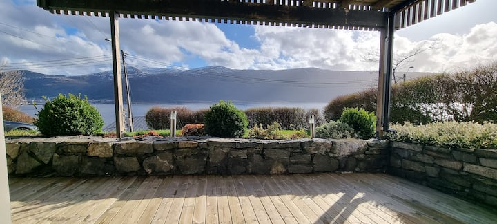 Cozy Basement Apartment - Alesund