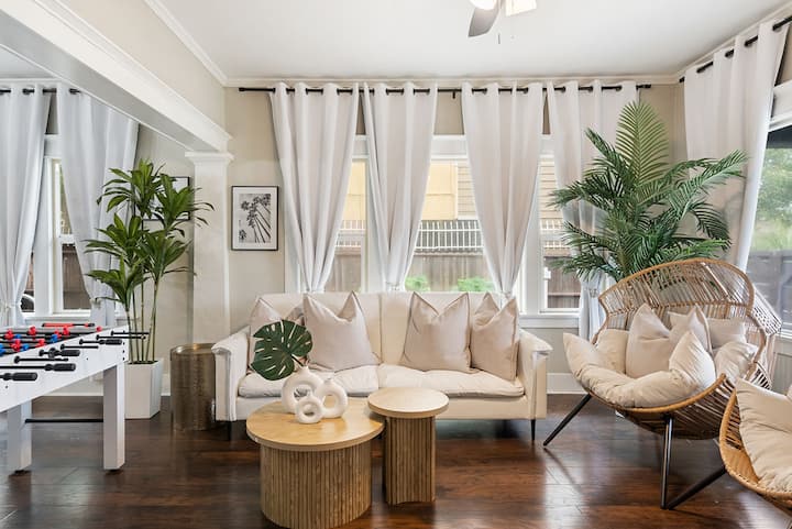 Sunset Shores | Near The Beach | Central Location - Long Beach, CA