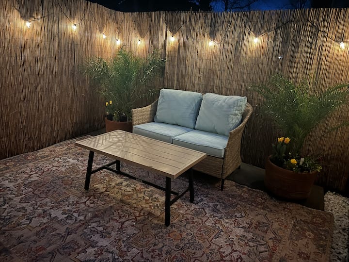 Charming Studio Near Downtown! - Red Bluff, CA