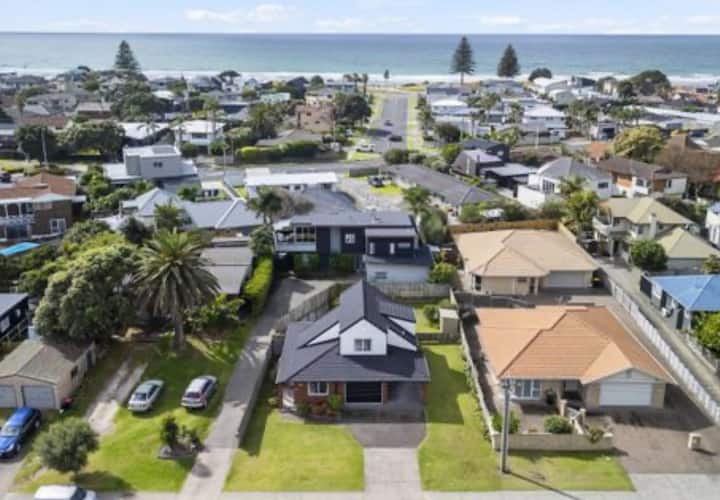 Family Home In Great Location - Mount Maunganui