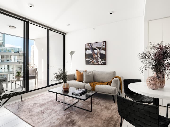 Stylish 1 Bd In Prime Location Of Surry Hills - Surry Hills