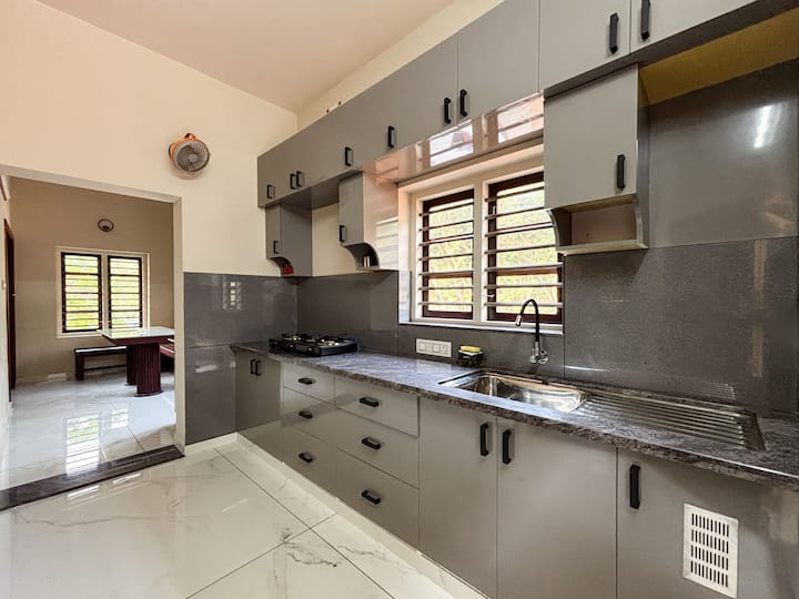 Private Villa Near Dam - Kothamangalam