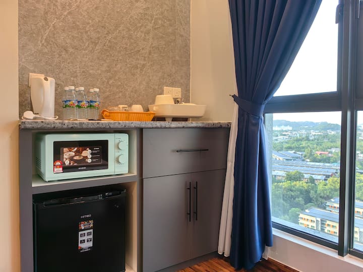 High Floor|near Airport|cozy Room|k Avenue 6 Pax - Kinarut