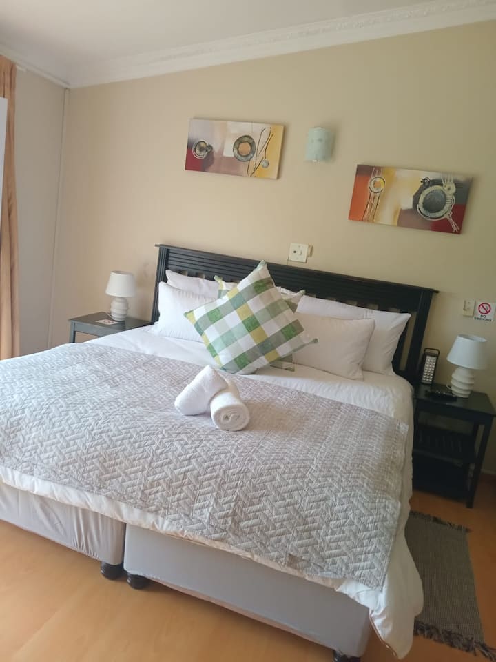 Umsobomvu Guest House - Mthatha