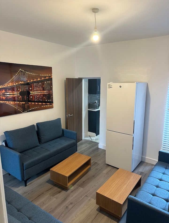 Newly Renovated & Refurbished - Coventry