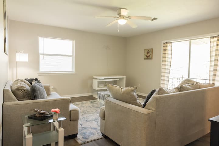 Perfect Mid-term Apartment A&m - Bryan, TX