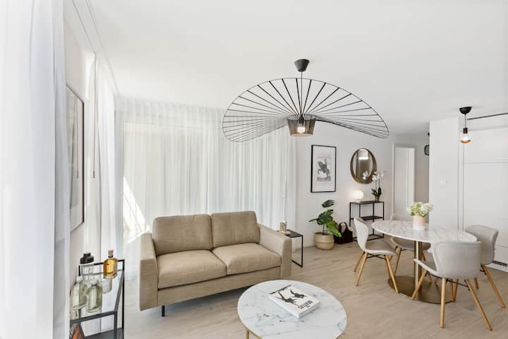 Spacious 50m2 1br Next To Ehl Balcony & Parking - Lausanne