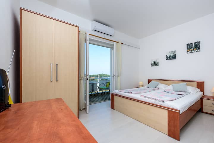 Romantic Double Room With Bay View - Cavtat