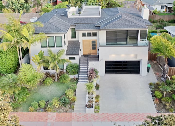 Modern San Clemente Beach House - San Clemente, CA