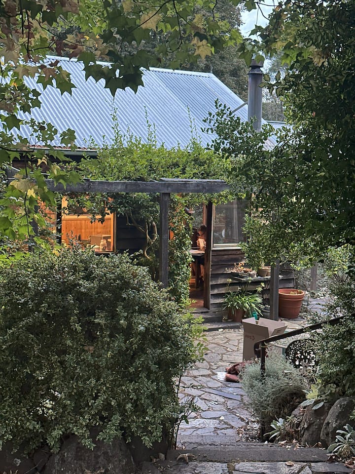 Blackwoods Cottage And Garden - ウッドエンド