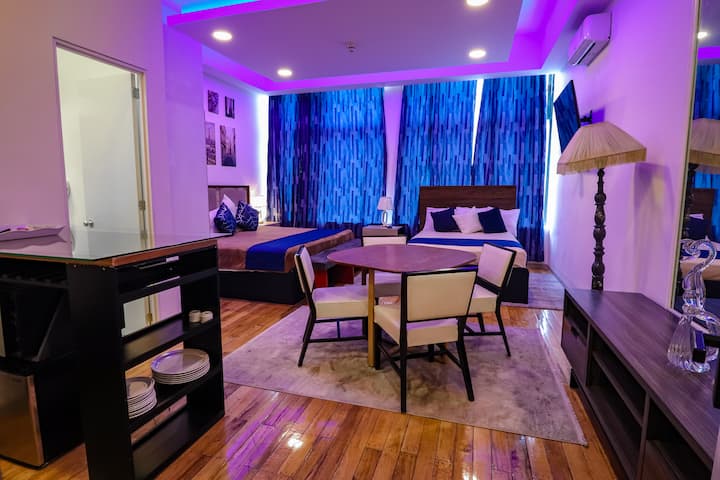 Habitación Quintuple 207 / Hotel - Mexico City