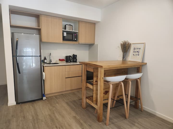 Cálido Monoambiente En Parque Centenario - Argentina