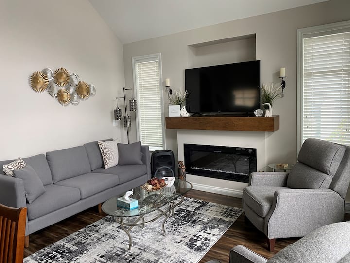 Summer Short & Winter Long Term Rental At Canada's Warmest Lake Osoyoos - Osoyoos