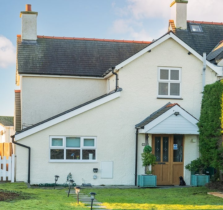 Morfa Bychan Beach Cottage. - Porthmadog