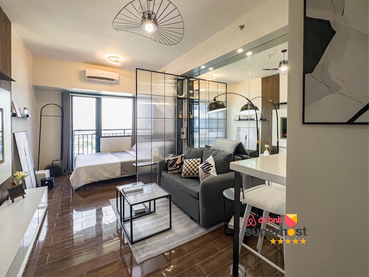 Luxurious 1br@17f |Superb View Balcony |100mwifi - Metro Manila